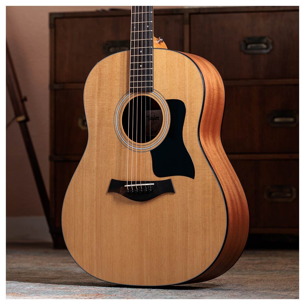 Electro Acoustic Guitars : TAYLOR 117e GRAND PACIFIC