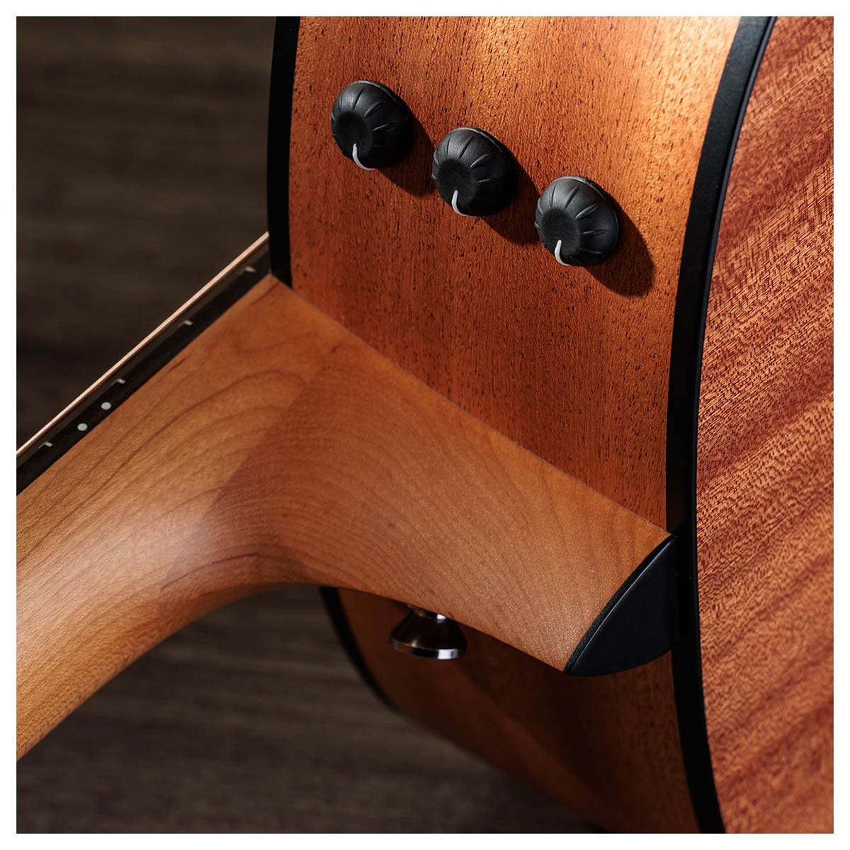 Electro Acoustic Guitars : TAYLOR 117e GRAND PACIFIC